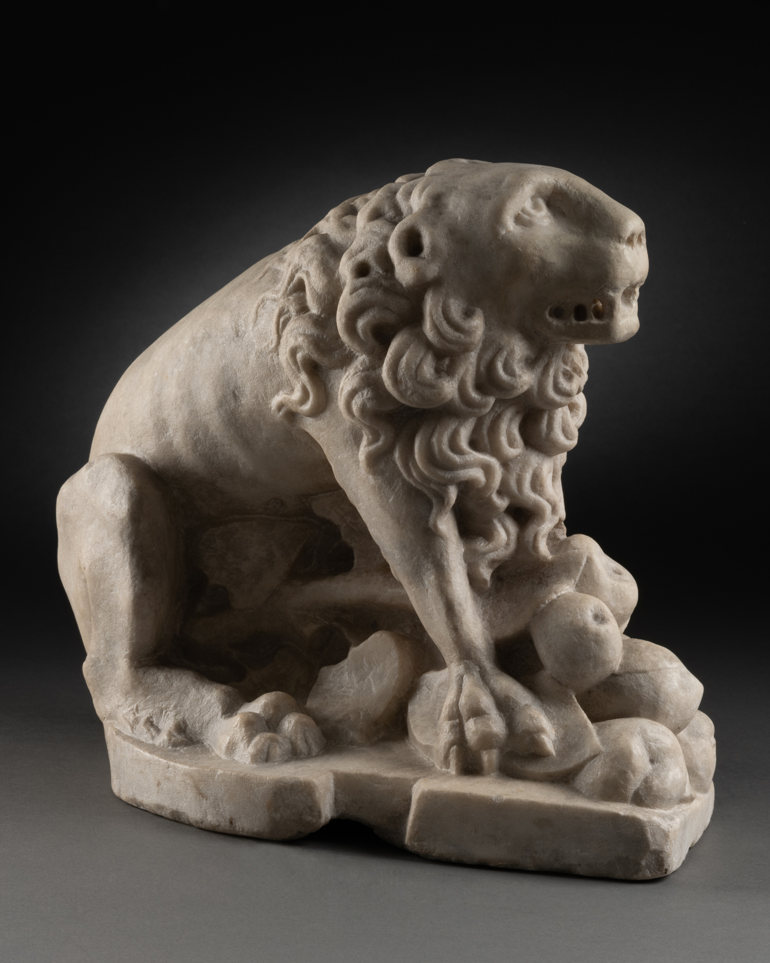 Lion, part of a marble recumbent - France - 14th century — Galerie ...